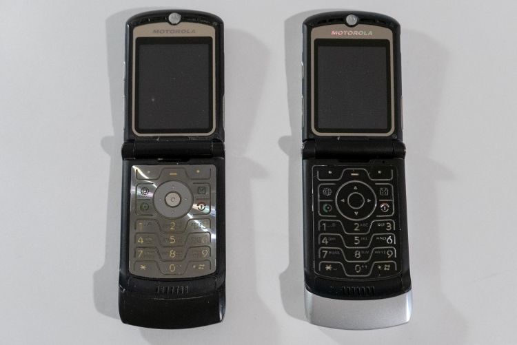 Motorola Razr V3: Real vs Counterfeit Teardown – PCB Isolation